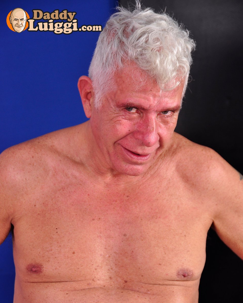 Real Luiggi on Twitter: "My new friend is Silver #maturegay #gaymaduro #gaydaddy #gaydaddies # ...