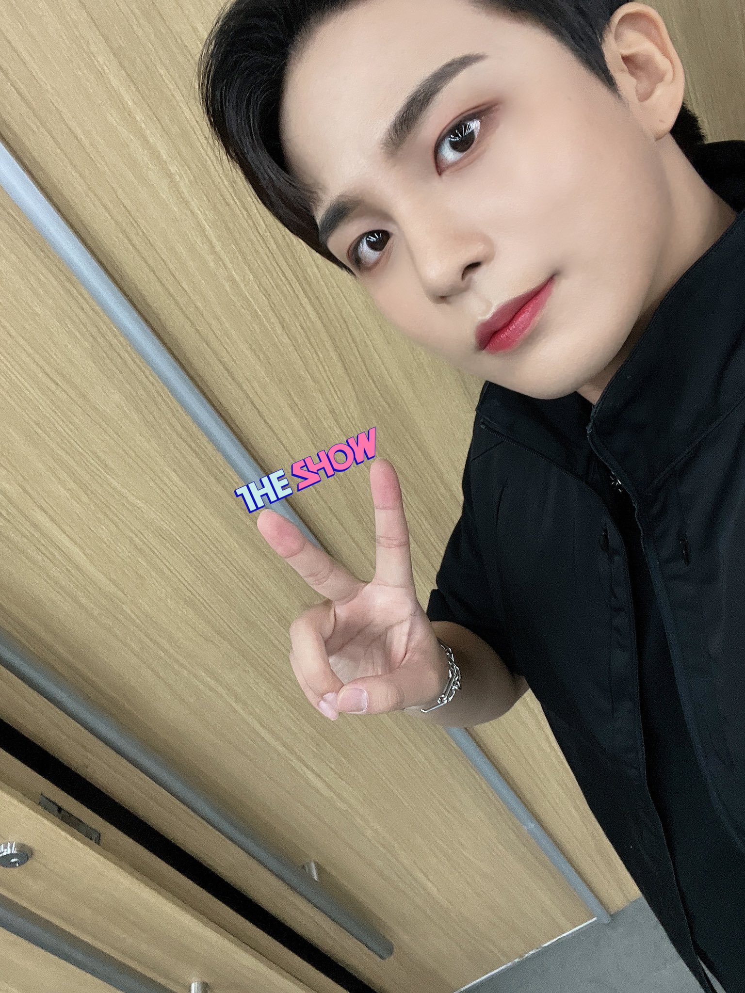 The Show On Twitter [★305회 더쇼초이스 후보①] 느슨해진 K Pop 기강 잡으러 온 퍼포먼스 끝판왕👑