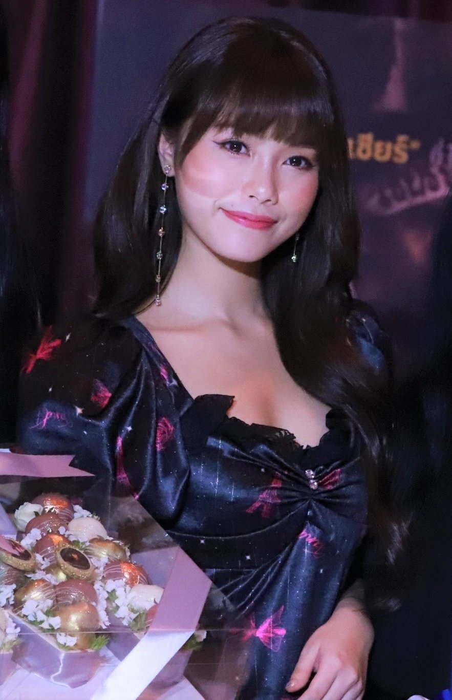 𝘽𝙞𝙡𝙡~𝘽𝙞𝙡𝙡 on Twitter: "อยากโอบกอดรัดเธอไว้ แนบกายให้ฝันดี ~ ~ ~ 🐶 https://t.co/FHamtBjLOn" / Twitter