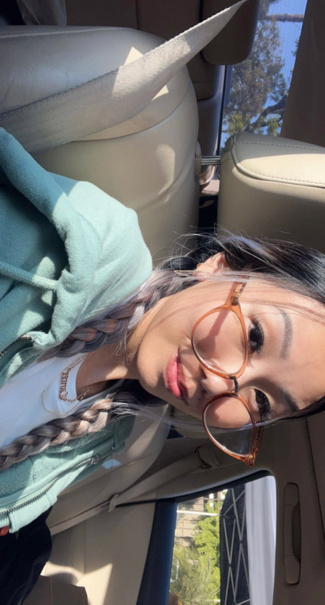 auds on Twitter: "goodmorning from ur average gf stealer ! https://t.co/Y0WFSErEF1" / Twitter