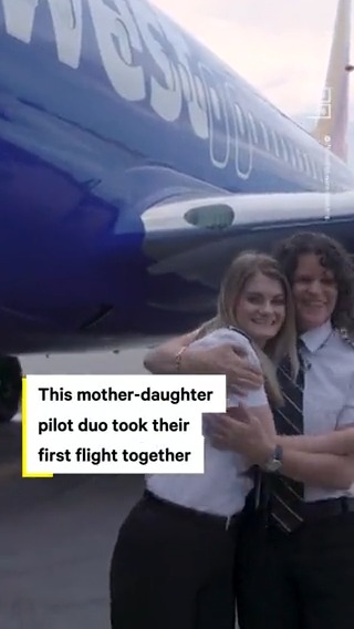 Nowthis On Twitter This Mother Daughter Duo Made History As Co Pilots