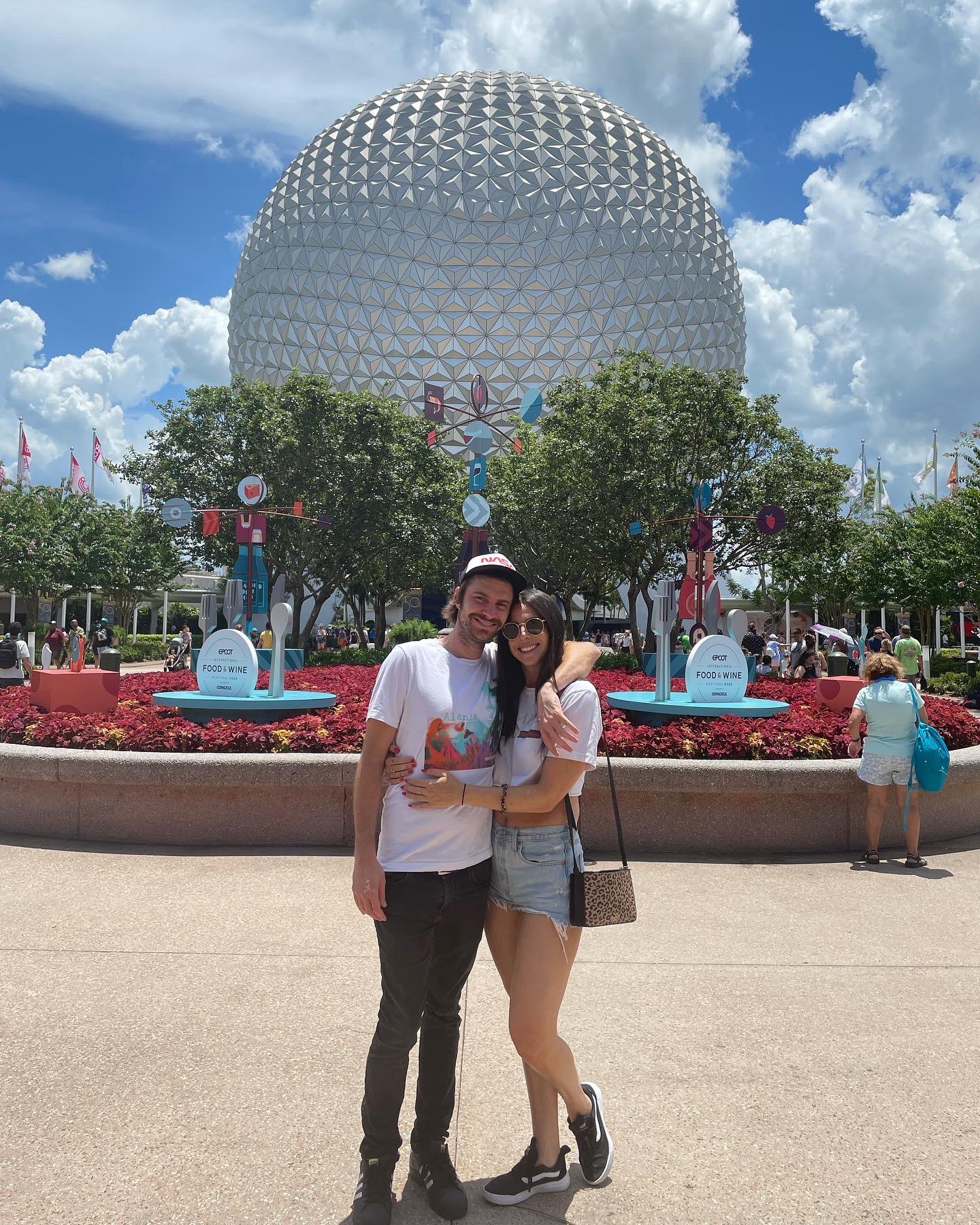 Rachel Wolfson on Twitter: "how it started vs how it’s going https://t.co/fEMOsrZm1C" / Twitter