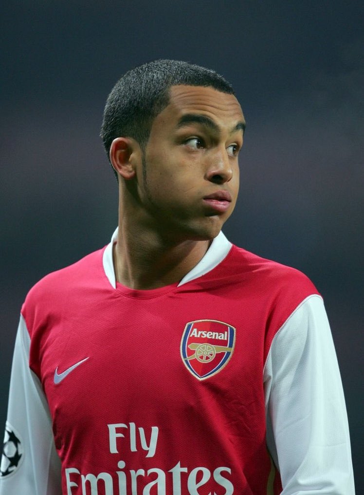 Theo Walcott Arsenal 2022