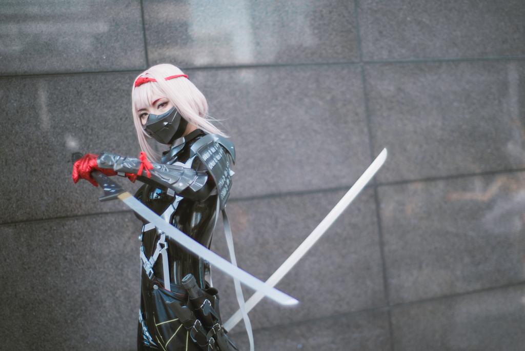 哎叽叽与2比比 on Twitter: "萤火虫day2 neco老师的SAMURAI 摄影 @yulingwww 感谢 @f1ost1 的帮忙 #latex #rubber"