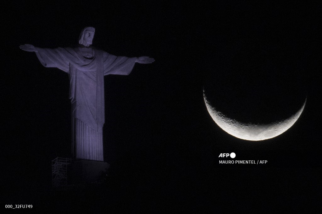 Christ The Redeemer Moon