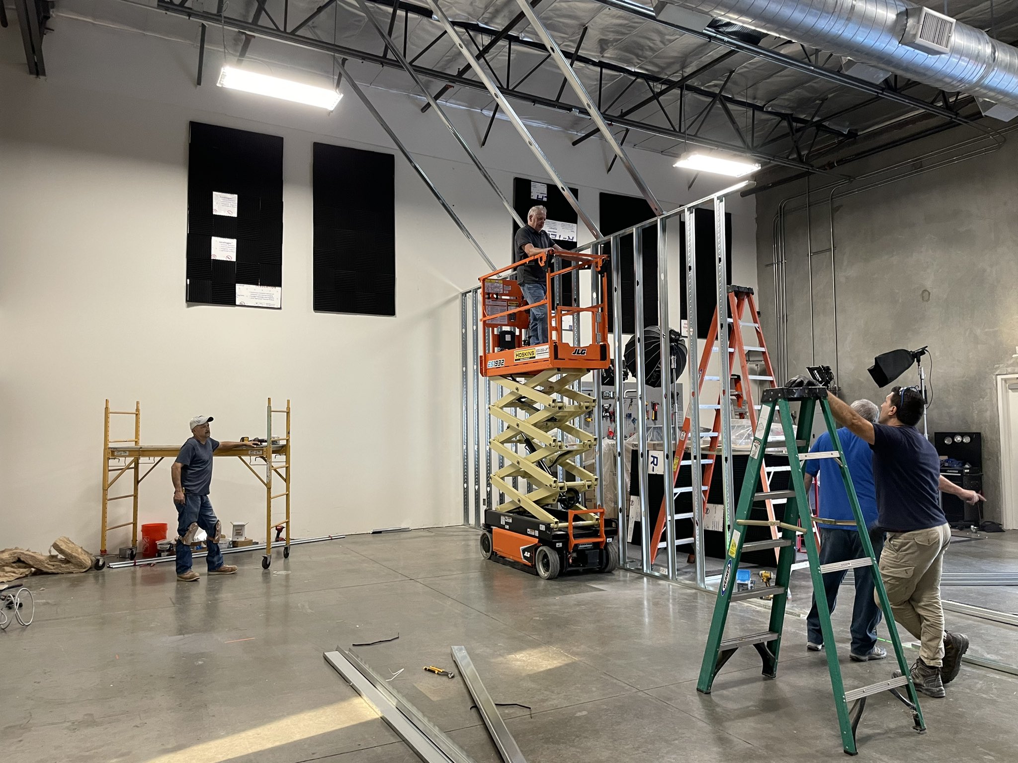 JayzTwoCents on Twitter: "It has begun https://t.co/dPdBFPUtcB" / Twitter