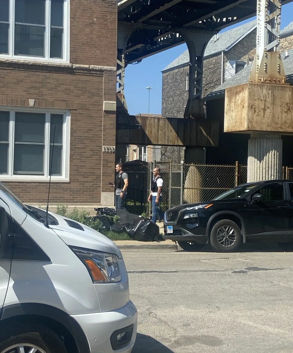 One Chicago Updates On Twitter 📷 Jesse Lee Soffer Benjamin Levy