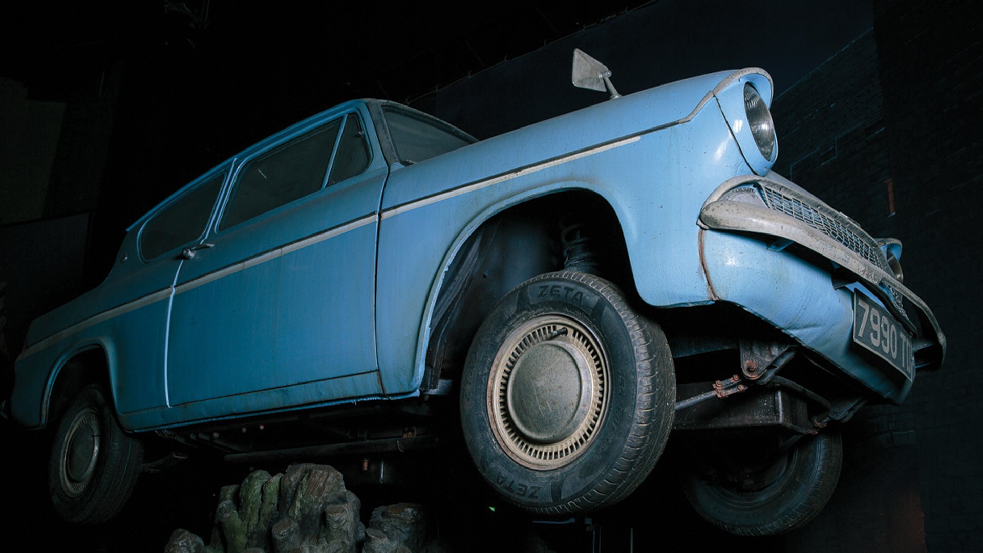 Harry Potter And The Chamber Of Secrets Flying Car