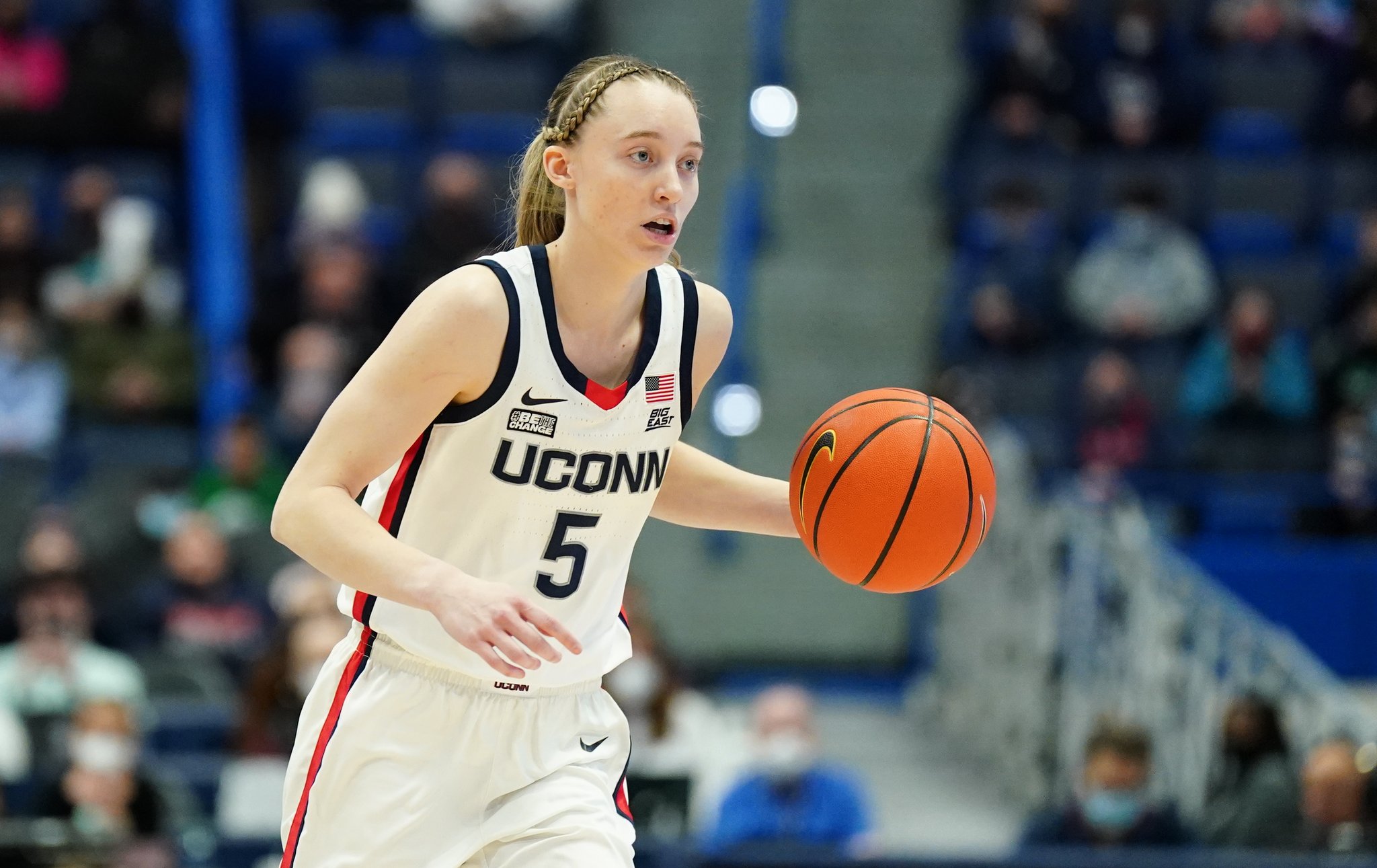 Sports Illustrated on Twitter: "Paige Bueckers will miss the 2022-23 season after suffering a ...