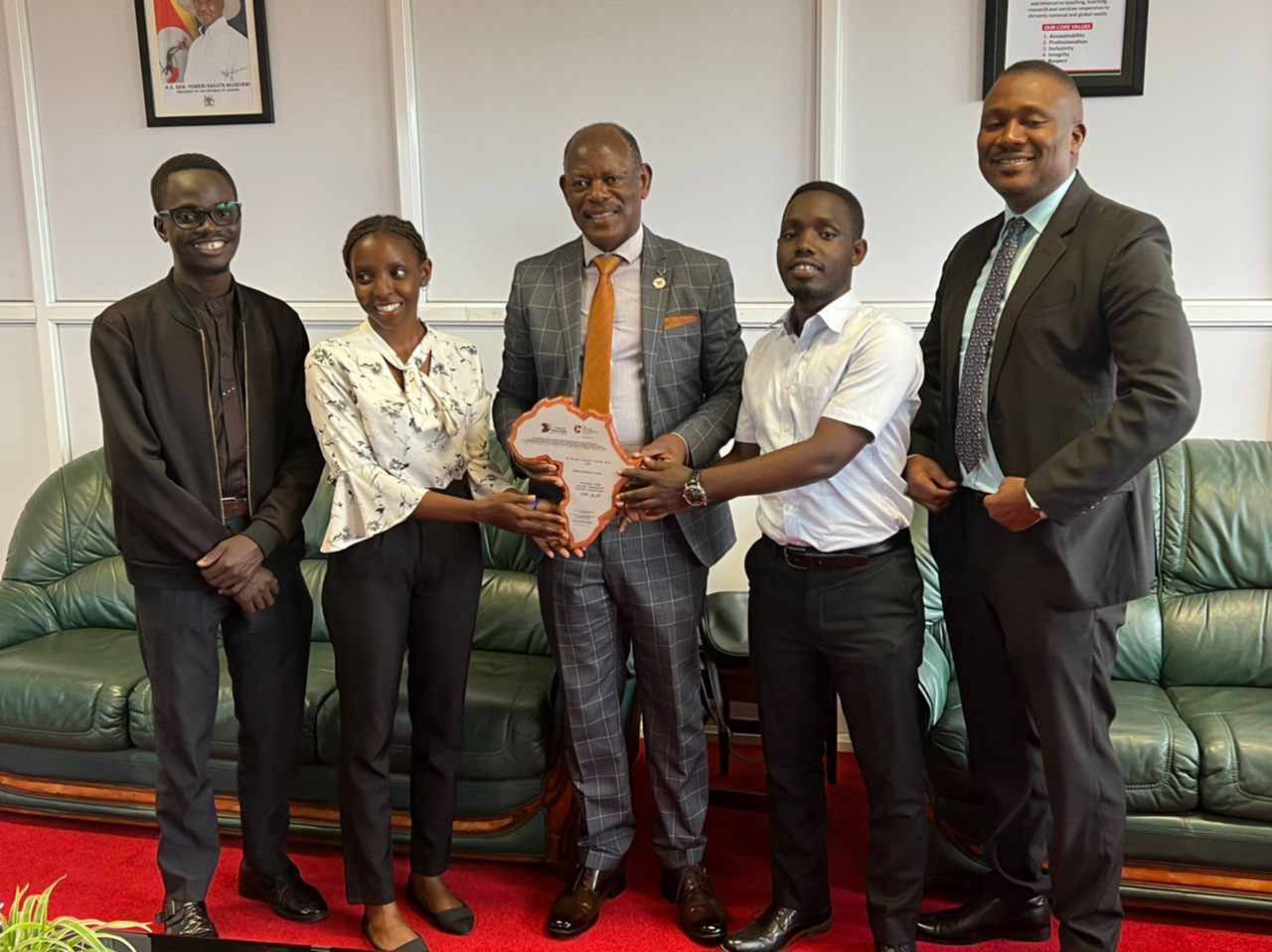 Ndahiro Derrick Alter🐎 (@NdahiroDerrickk) / Twitter