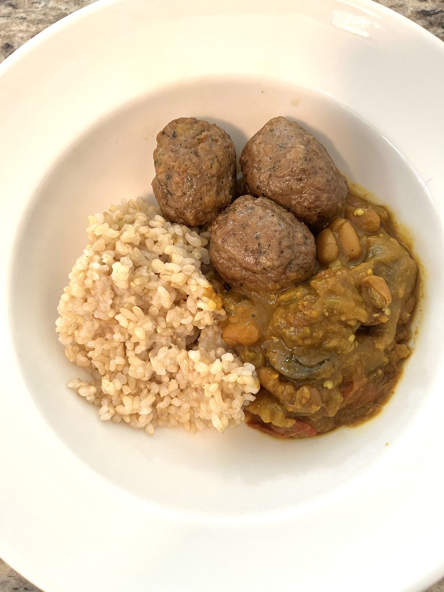 Nyの会議通訳者が教える英語 On Twitter お昼ごはんはimpossible Meatballsのカレー。カレーの具はナスとトマトとマッシュルームと豆。