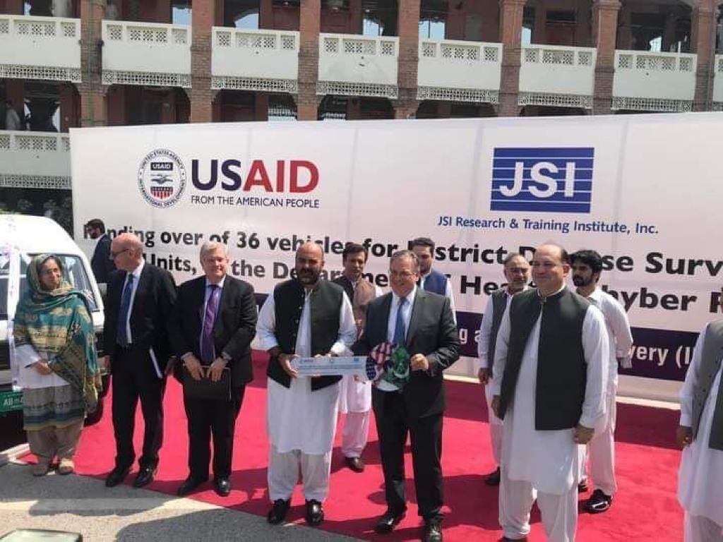 Waseem Abbasi on Twitter: "کیا ہم غلام ہیں کہ امریکہ سے 36 گاڑیاں خوشی خوشی پکڑ لیں؟؟ کے پی ...