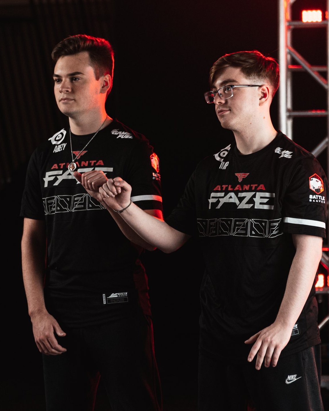 FaZe Clan on Twitter: "REVERSE SWEEP COMPLETE. #EZAF https://t.co/6xARgJtCaH" / Twitter