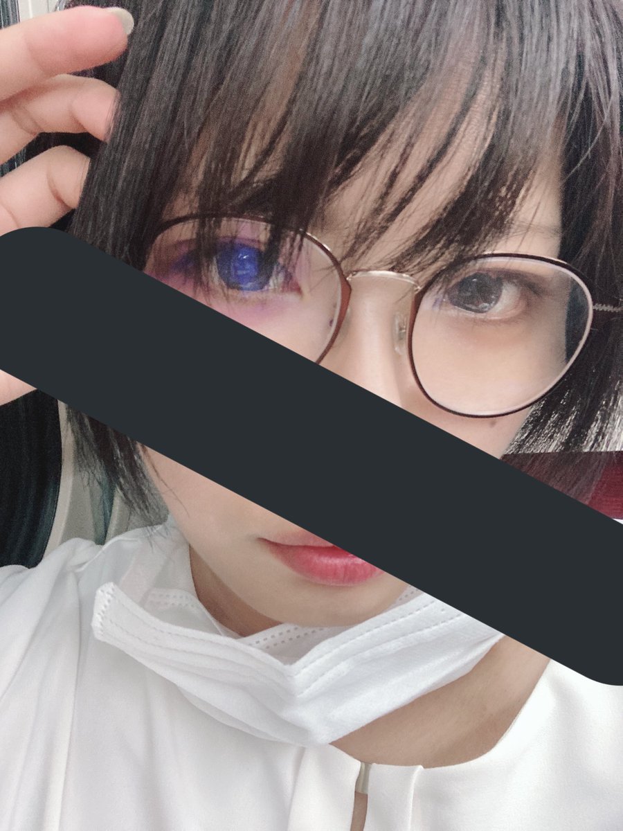 自撮りbbaのTwitterイラスト検索結果。