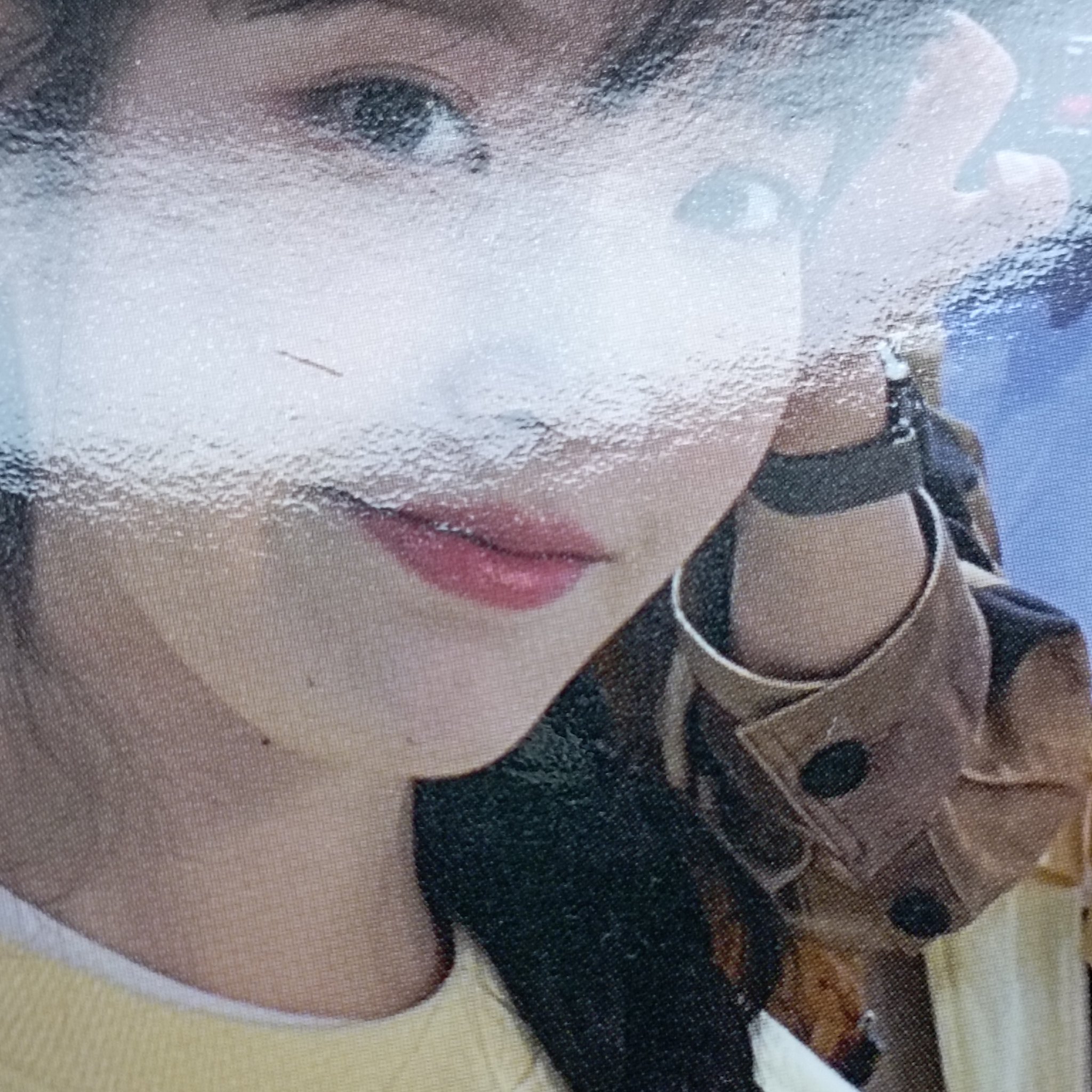 av on Twitter: "has this mark :( other than that, it's in great condition! https://t.co ...