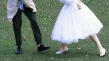 Yun's Threads – Thread Reader App