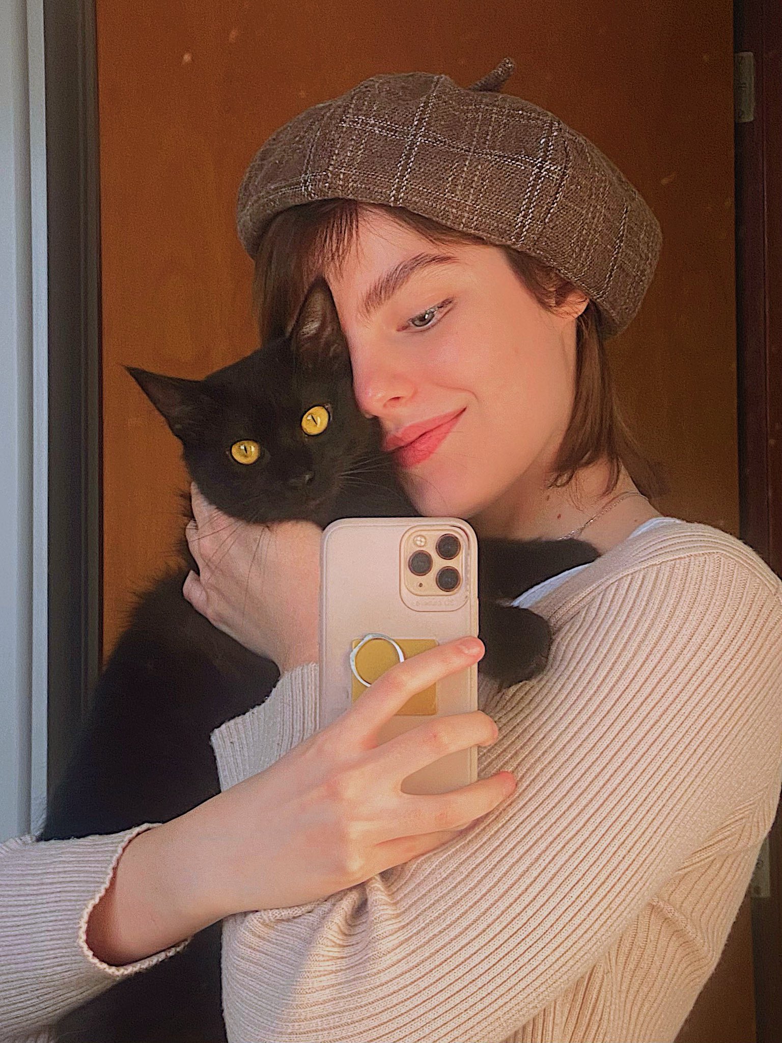 triz pariz on Twitter: "gimme gimme love 🐈‍⬛ https://t.co/GDaI56l2go" / Twitter