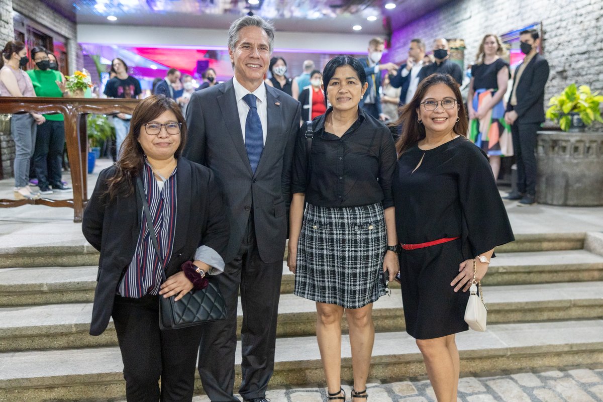 U S Embassy In The Philippines On Twitter The U S Embassy Is Proud