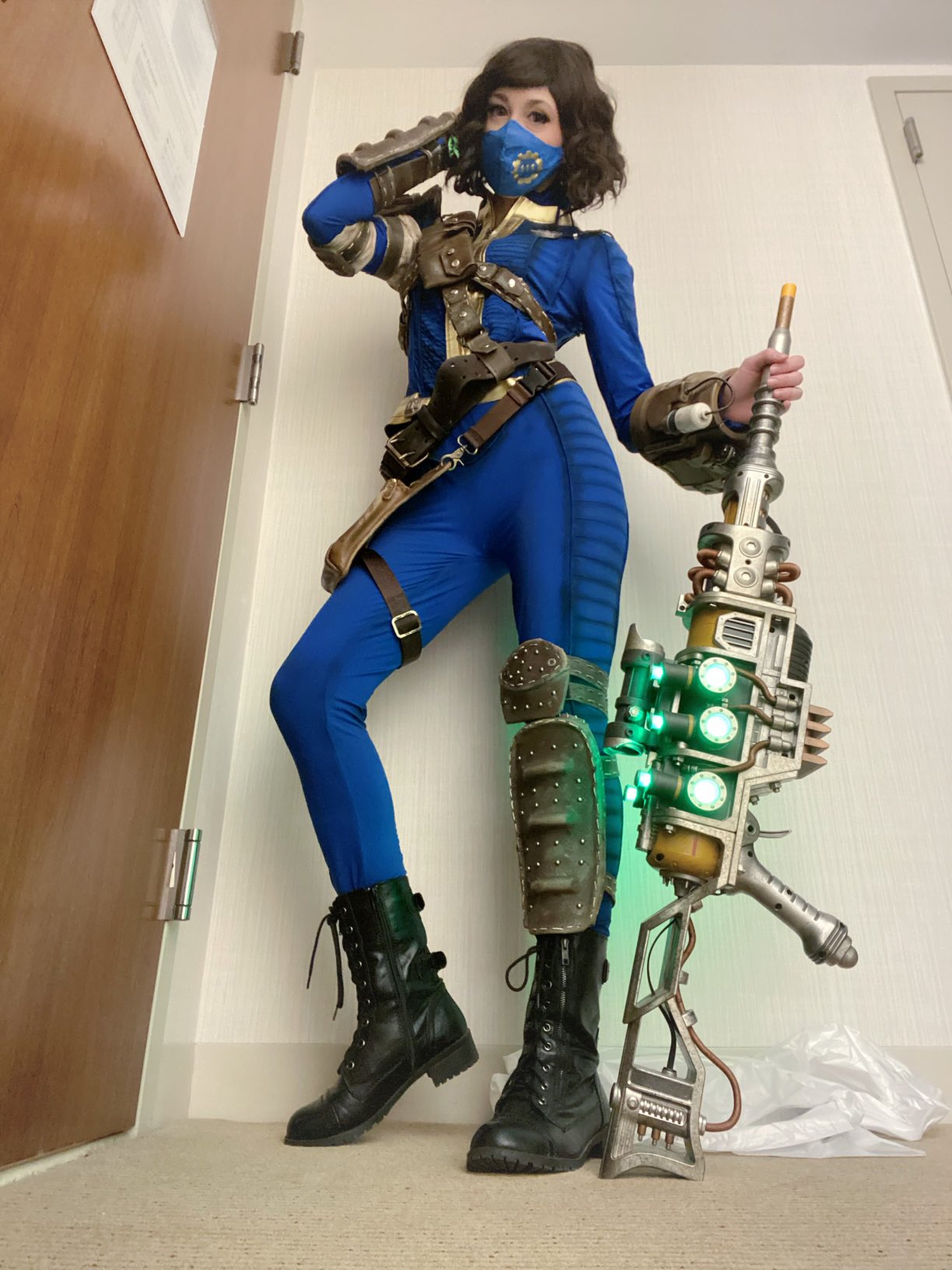Mangoloo Cosplays on Twitter: "Tell me your favorite Fallout game and who your companions were ...