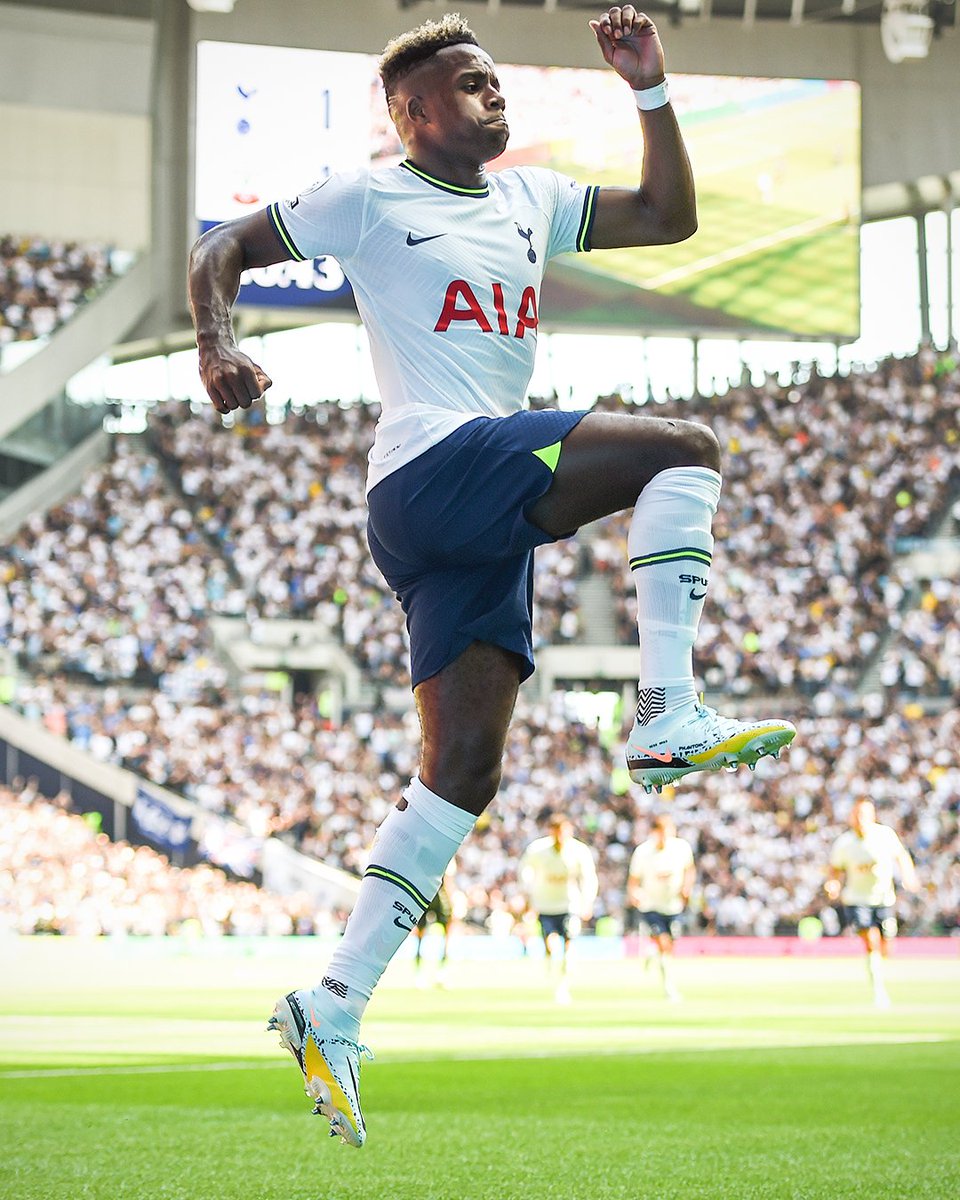 Spurs celebrations are in sync today 📸 B/R Football @brfootball