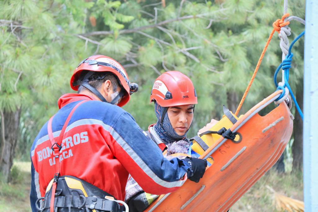 Bomberos Oaxaca on Twitter: Bomberos Oaxaca on Twitter: