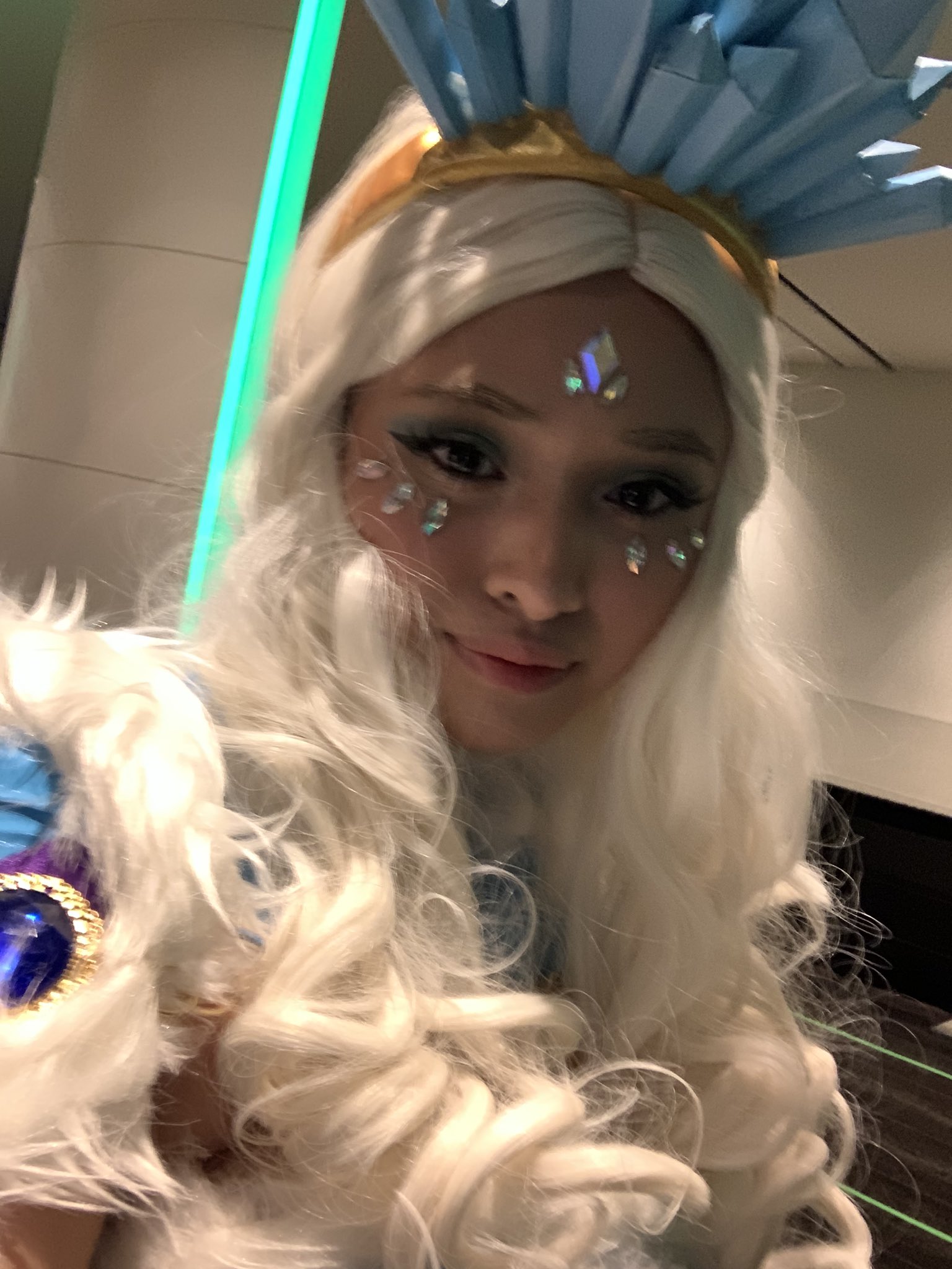 Yana on Twitter: "Ready to be mistaken as Elsa ☺️ https://t.co/bHGZJnx7FU" / Twitter