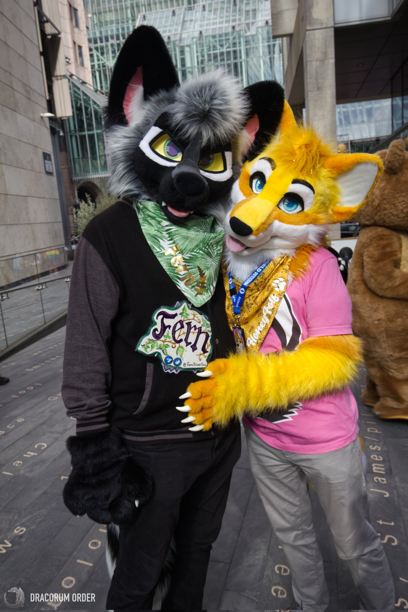 🌿Fern🌿 on Twitter: "Lovely photo of me and @HoneyFolf at @LondonFurs taken by @DracorumOrder ...