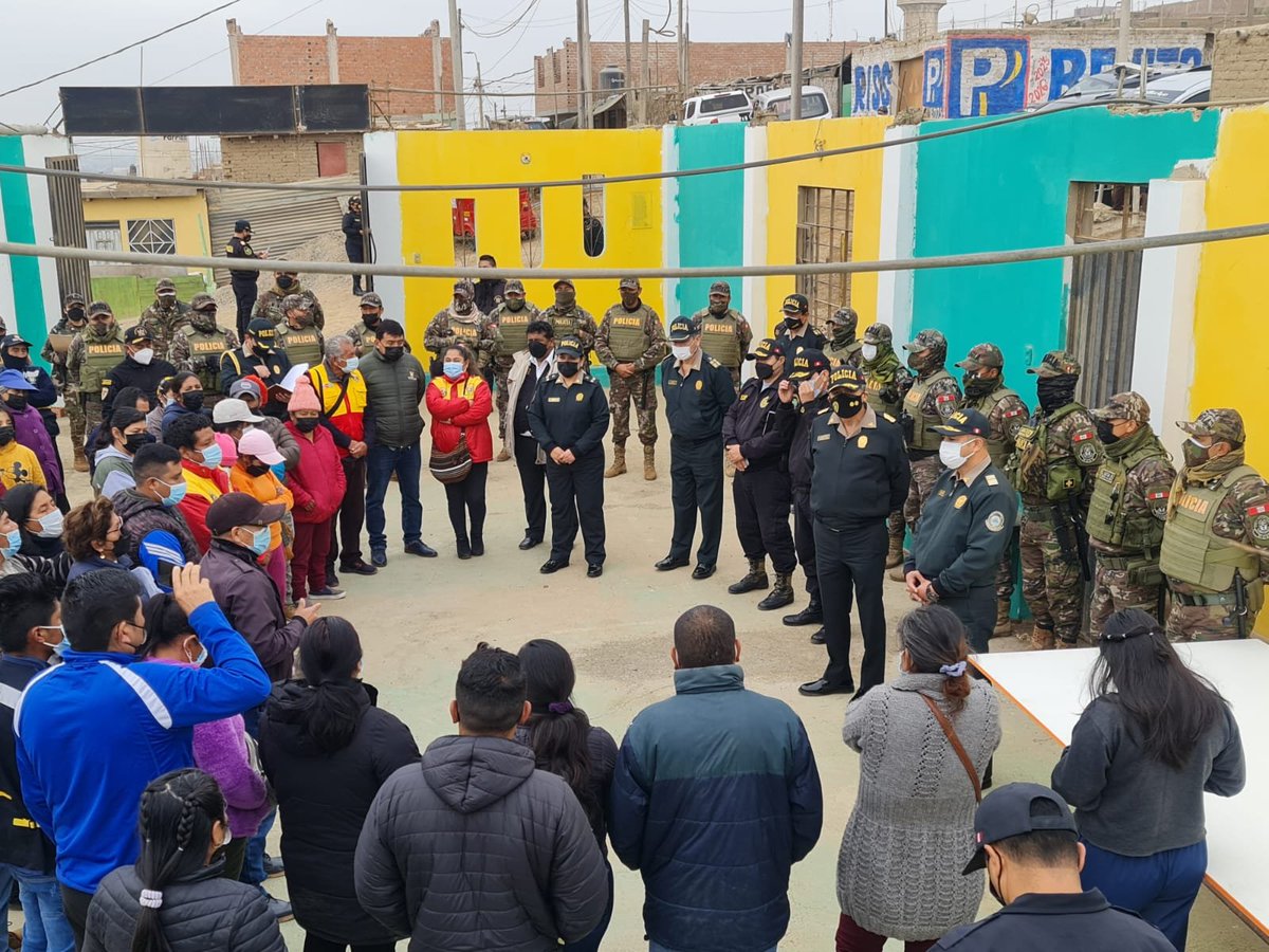 Policía Nacional del Perú on Twitter: "¡Fortaleciendo la seguridad ciudadana! El General PNP ...