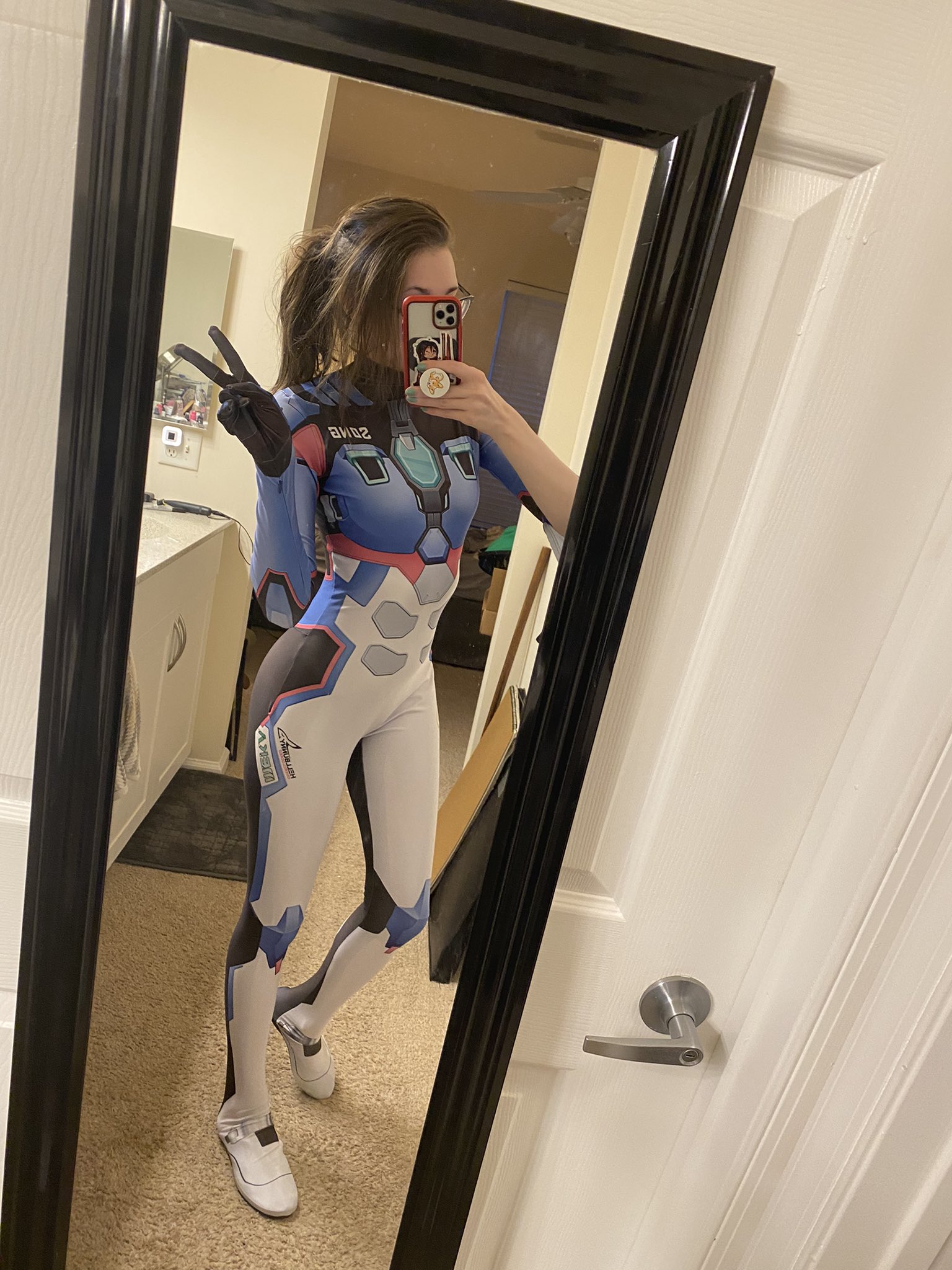 Mangoloo Cosplays on Twitter: "Bodysuit acquired! Going to be building a headset and some armor ...
