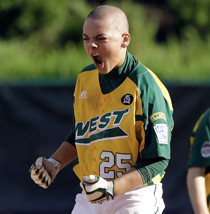 [Alec Lewis] 11 years later. Same reaction. Baseball. Cool sport. : r ...