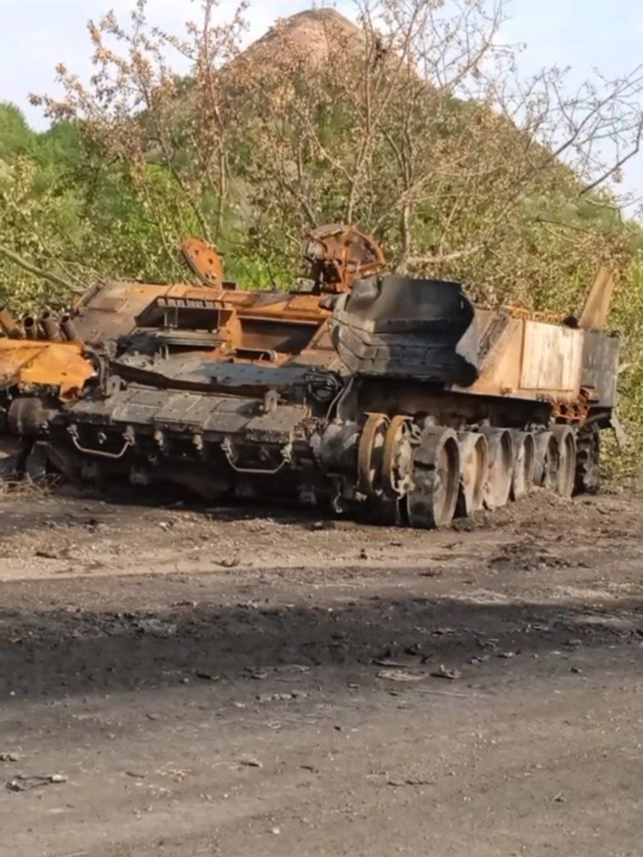 🇺🇦 Ukraine Weapons Tracker on Twitter: "#Ukraine: A very rare Russian BMO-T T-72-based APC was ...