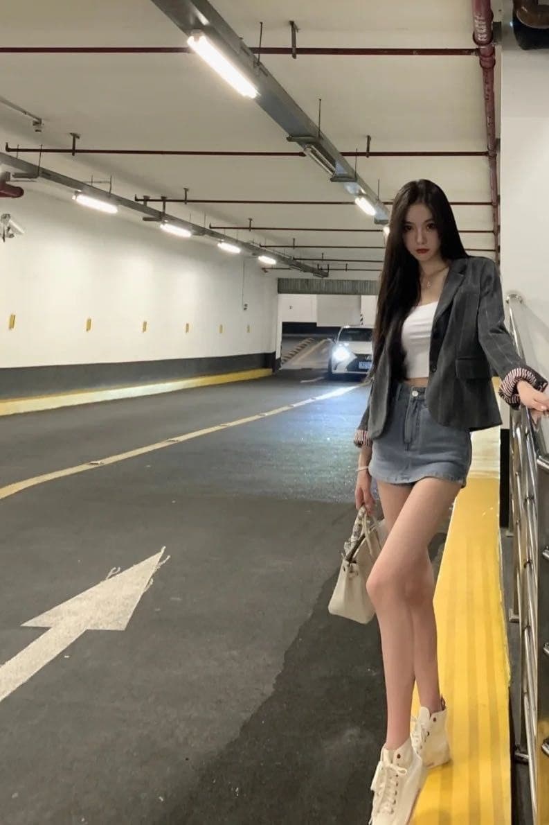 上海极品00后新人 净身高172 45kg 嫩模 #福利姬 #包养 #学生 #调教 #网红 #上海 #外围 #深圳 #杭州 #成都 #广州 #北京 #南京 #苏州 #双马尾 #可爱 #空降 ...