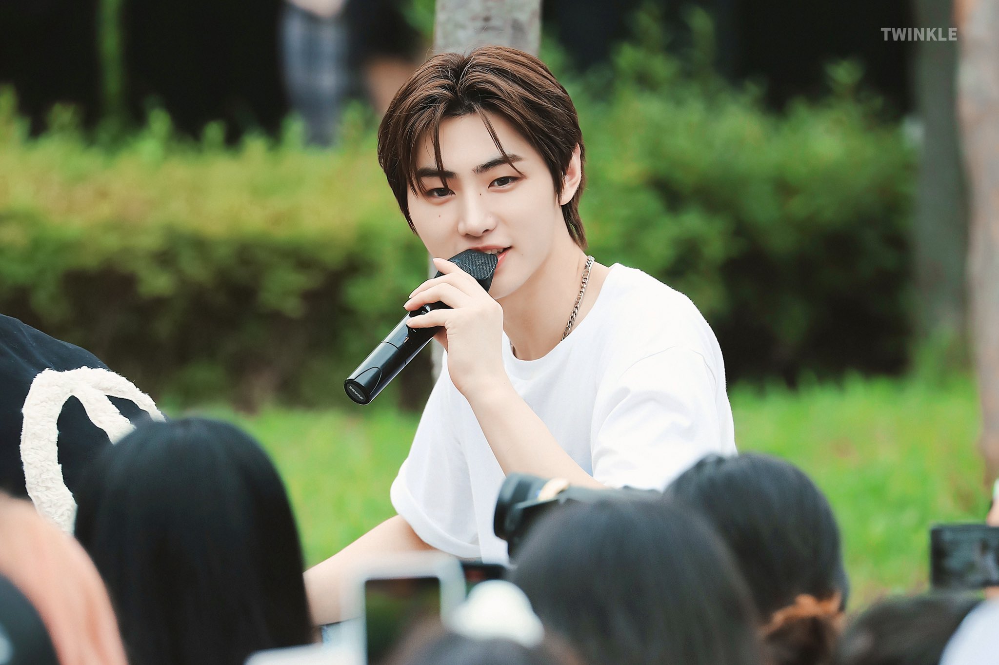 𝐓𝐰𝐢𝐧𝐤𝐥𝐞 (@Twinkle_021208) / Twitter