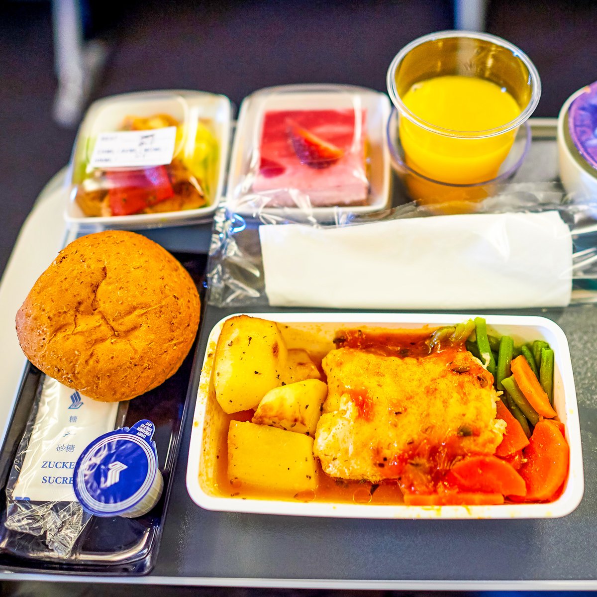 Not many people are fans of airline food, but as it turns out, you don ...