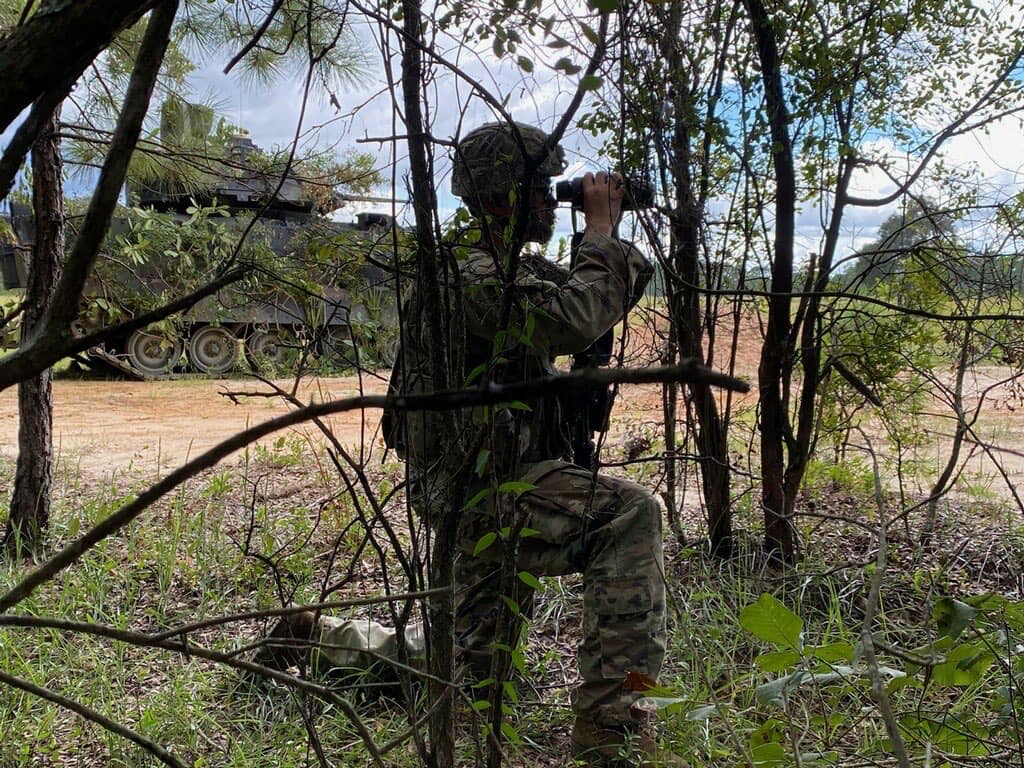 Ronkainen on Twitter: "The 1-9th FA Bn, 2ABCT, 3ID took receipt of the new M7A4 BFIST (Bradley ...