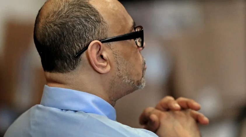 How To Do The Latin Kings Hand Sign