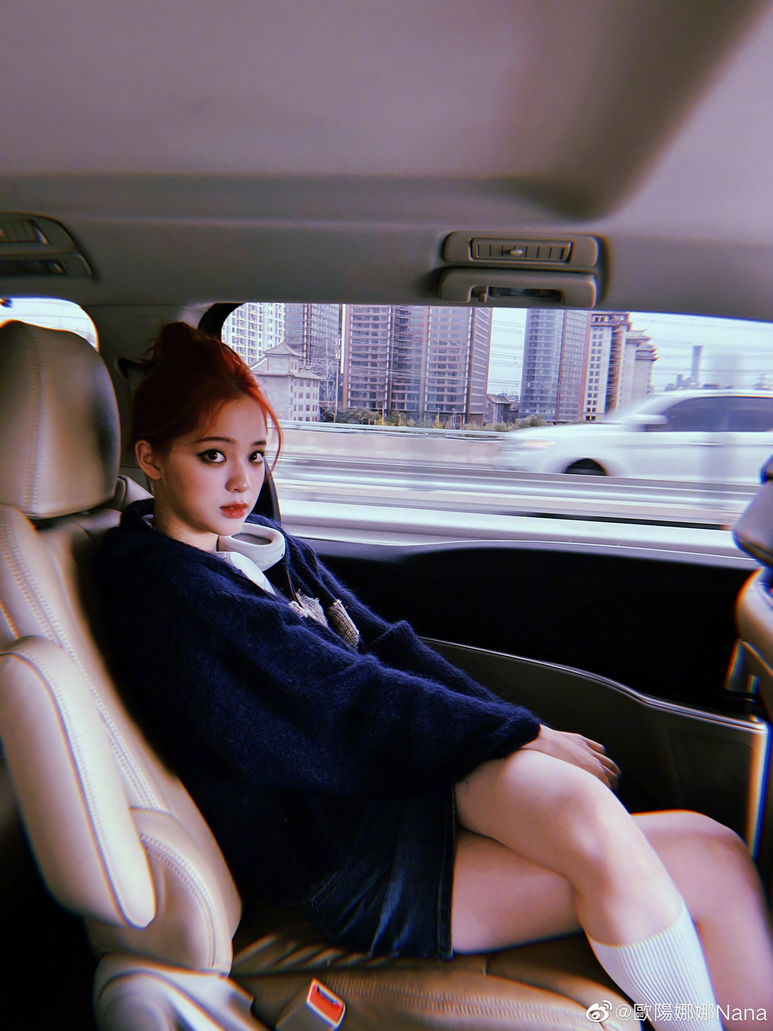 ntrwang on Twitter: "#欧阳娜娜 #白袜 这个长度的白棉袜可太好了、可惜只能看到一部分 https://t.co/J2f09qvIPB" / Twitter