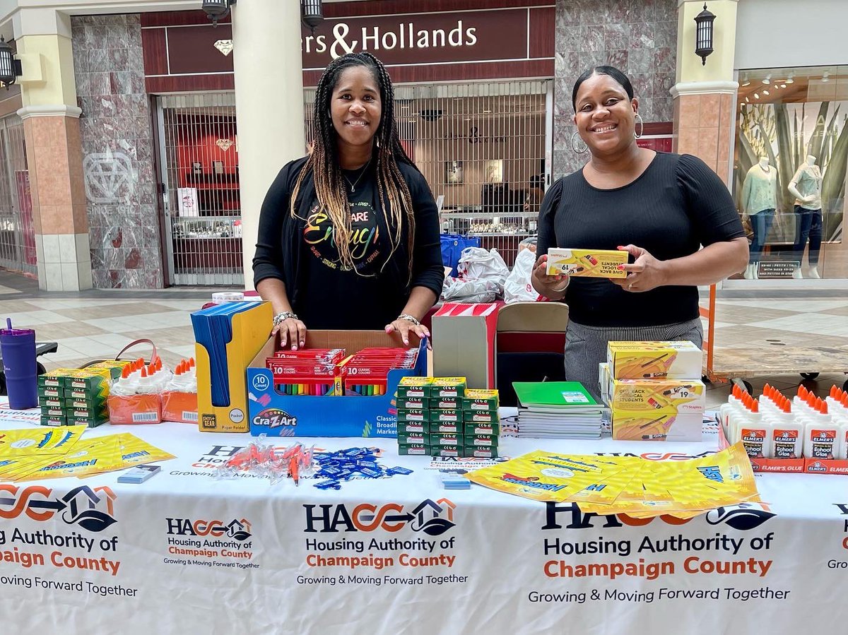 Champaign Unit 4 Schools on Twitter: "We are ready! The Unit 4 School Supplies Giveaway has ...