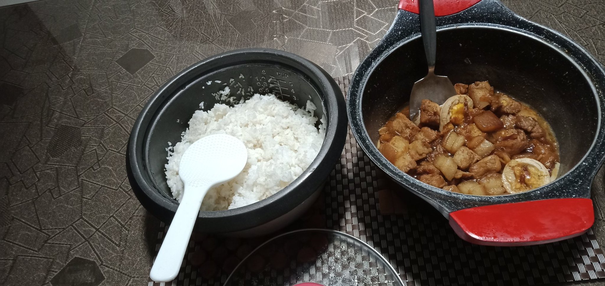 |𝔠𝔥𝔞...𝔡|𝔢𝔲𝔵 on Twitter: "for primetime ror main course: pork adobo ...