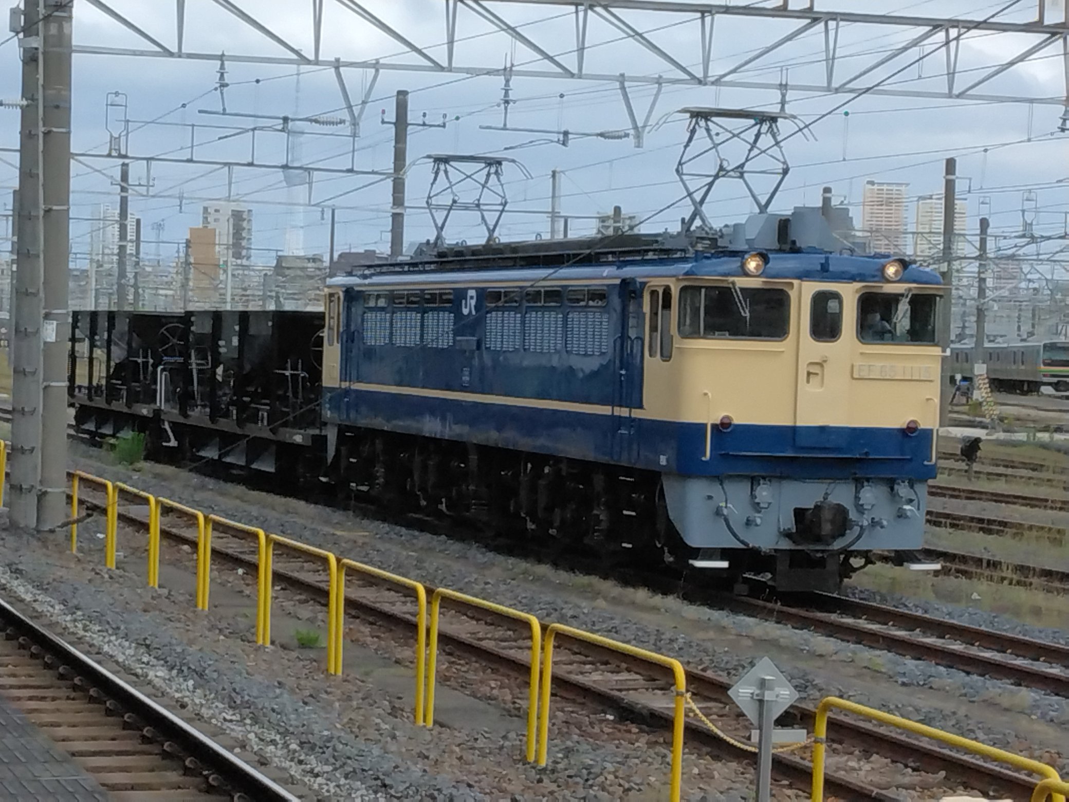 531系ファン on Twitter: "【宇都宮配給のEF65シリーズ】 順にEF65 1102,1103,1115 ちなみに、今日の宇都宮配給にはEF81 98が入りましたが、運用に入ら ...