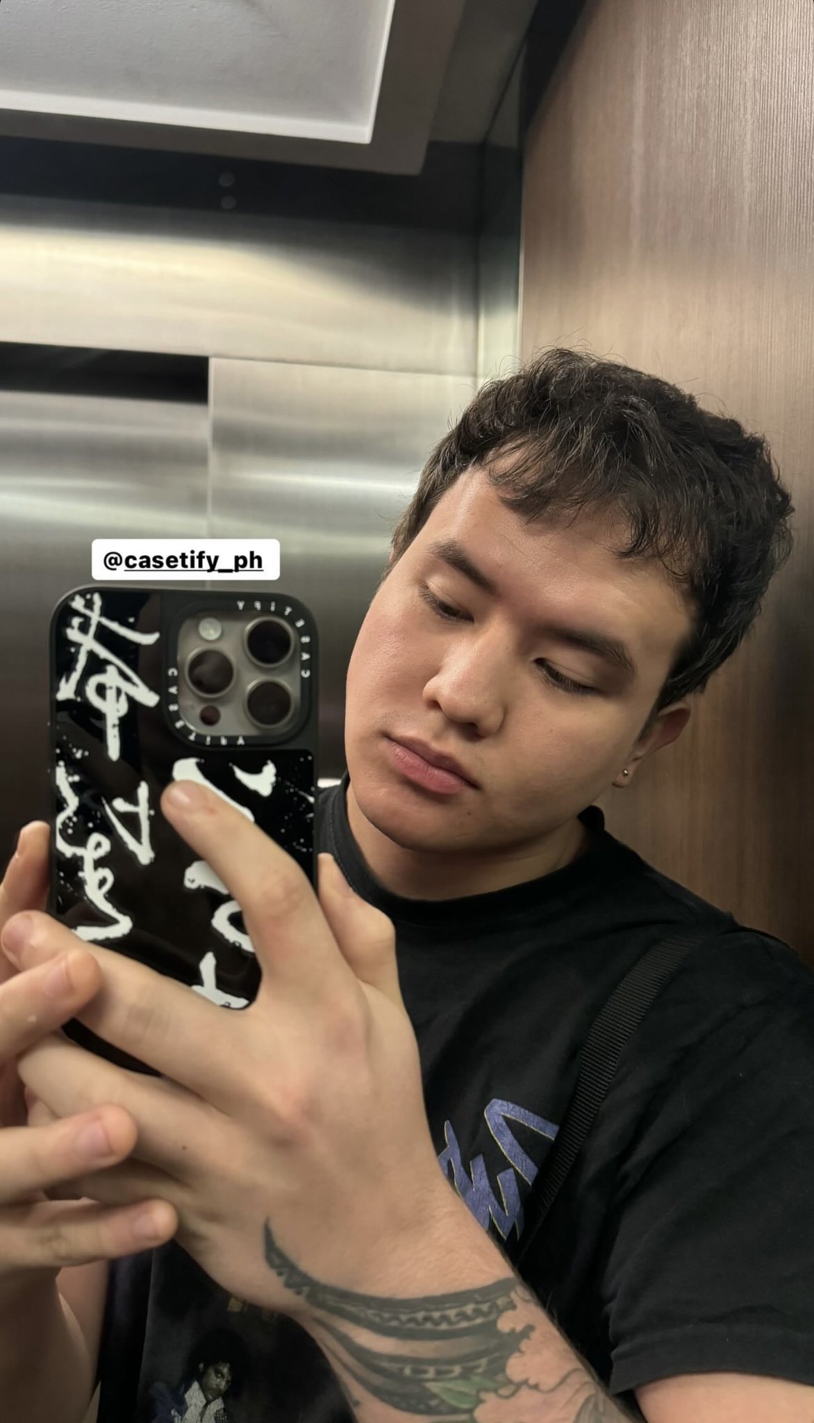 Juan Karlos Labajo Selfie