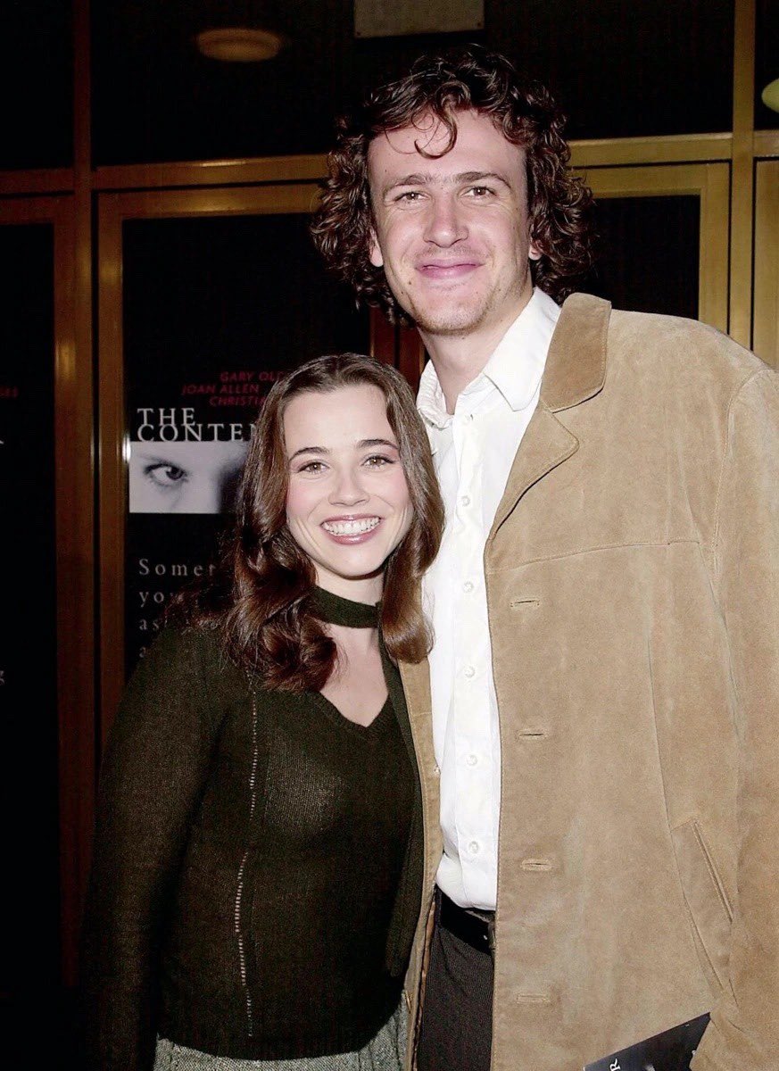 Jason Segel And Linda Cardellini Relationship