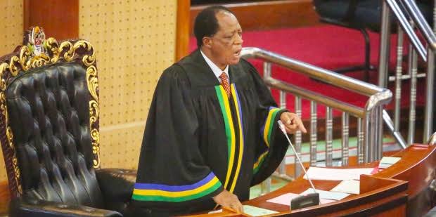 MKIWEZA FUKUENI NA MAKABURI HAYA: Mwaka 2008, aliyekuwa waziri wa ...