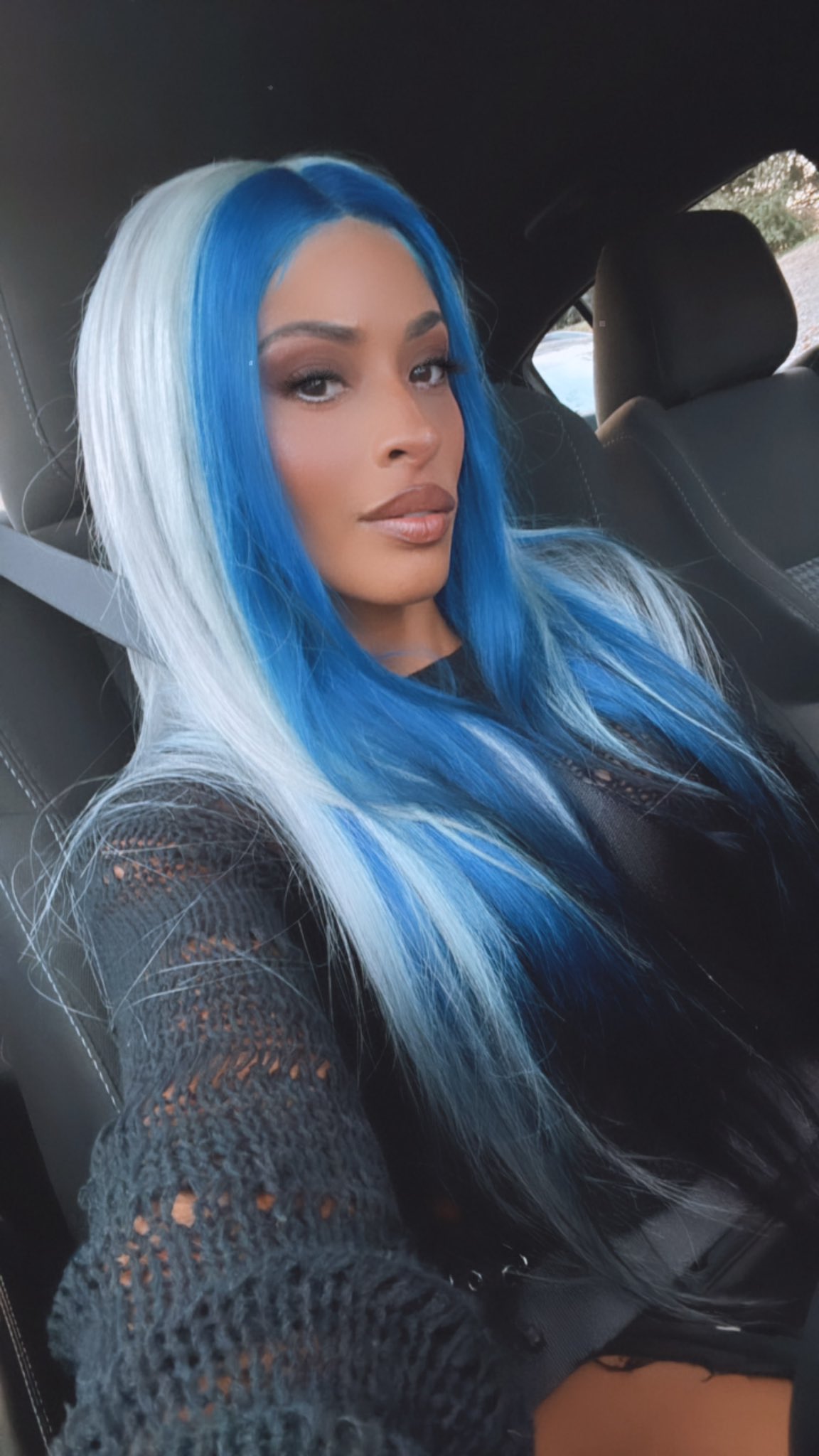 Zelo Blue Hair 2024