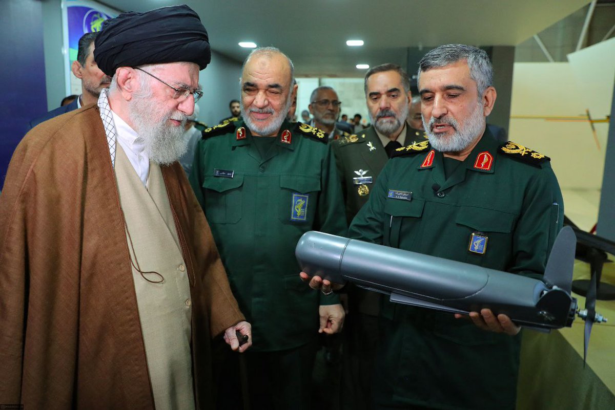 More HD photos from IRGCAF ceremony during Supreme Leader visit. Mehran ...