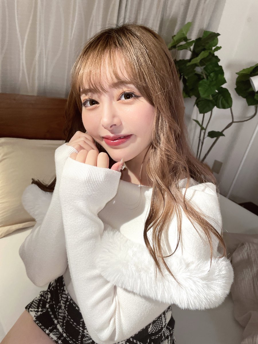 Stars 836 ノリ良し、顔良し、都合良し。最高にシコい愛人ギャルと朝までヤリ倒す。 小倉由菜 Mya
