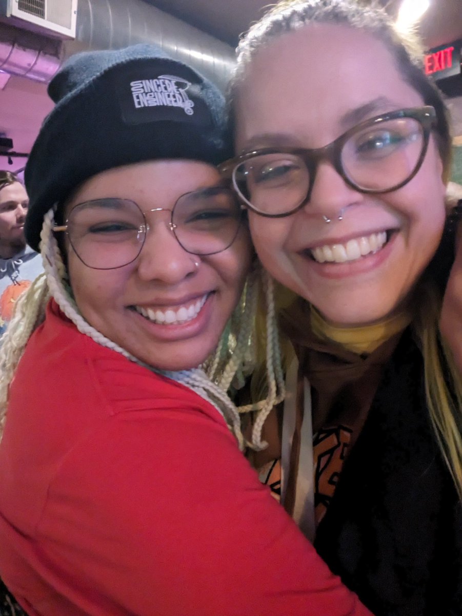 Hayley Knowles's Instagram, Twitter & Facebook on IDCrawl