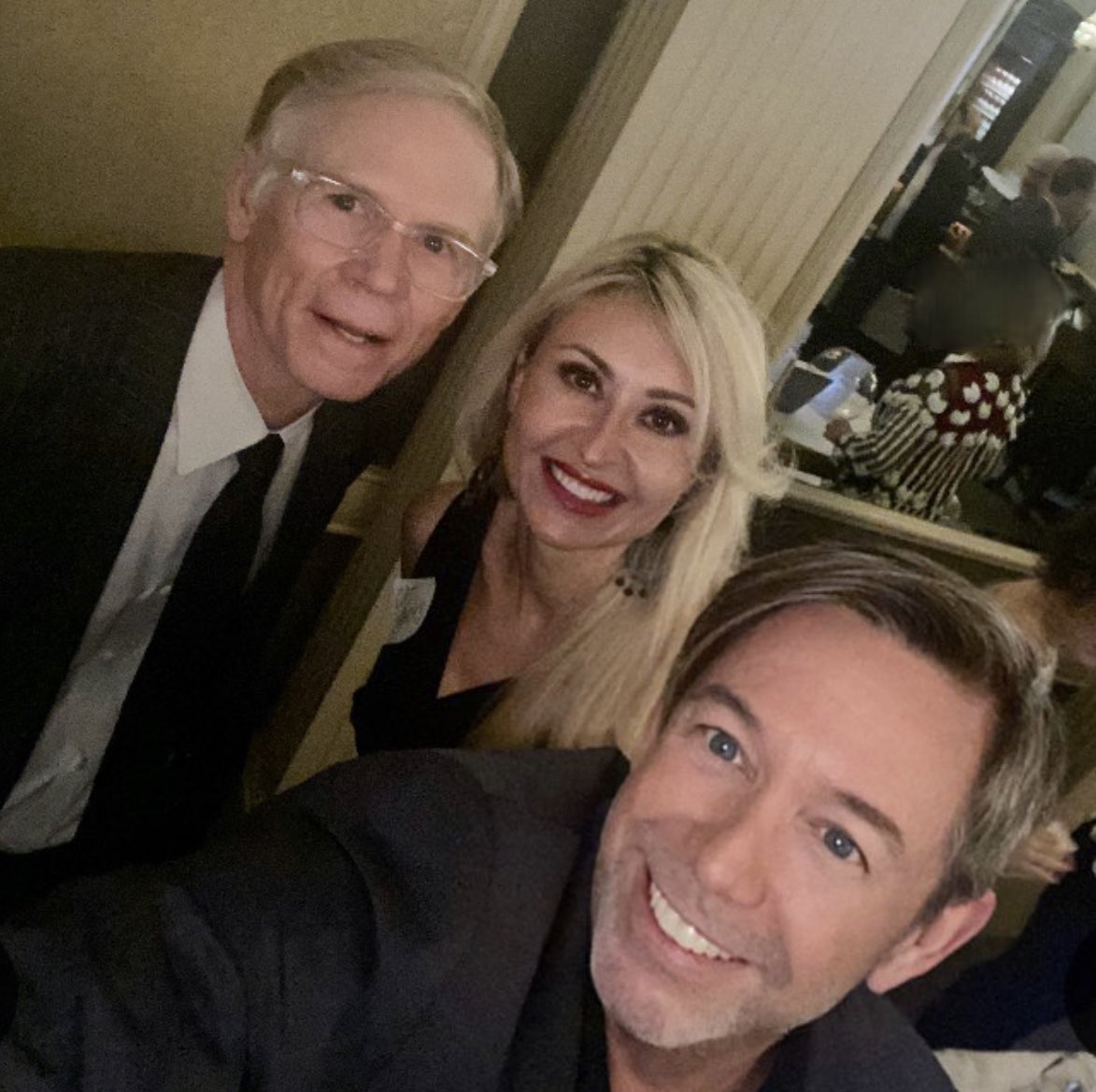 Elsa Fierro's Instagram, Twitter & Facebook on IDCrawl