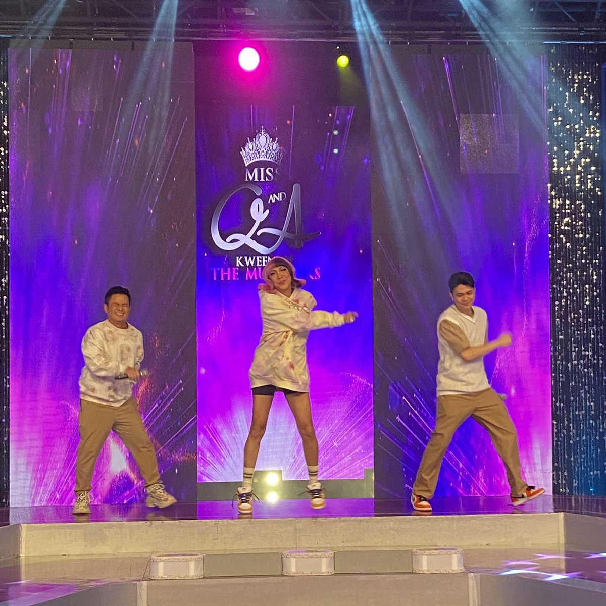 It's Showtime on Twitter: "Miss Q&A Kween of the Multibeks na with Kuys Ogie, Meme Vice, Kuys ...