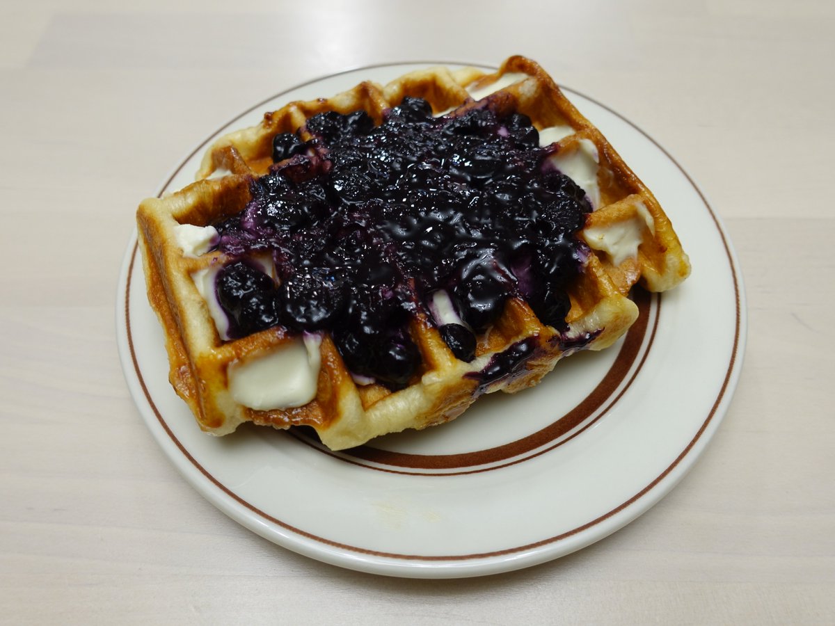 금짱 On Twitter 와플이 워낙 마음에 들어서 포장했는데 시나몬와플 블루베리크림치즈 피넛버터 모두 식감이 쫀쫀하고 식어서 먹어도 맛있었다 개인적으로 피넛버터와